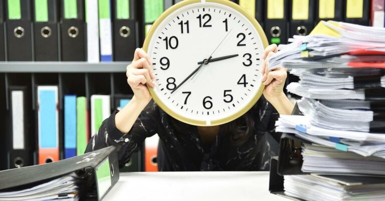 Meeting Deadlines and Deliverables: A Guide to Successful Project ...